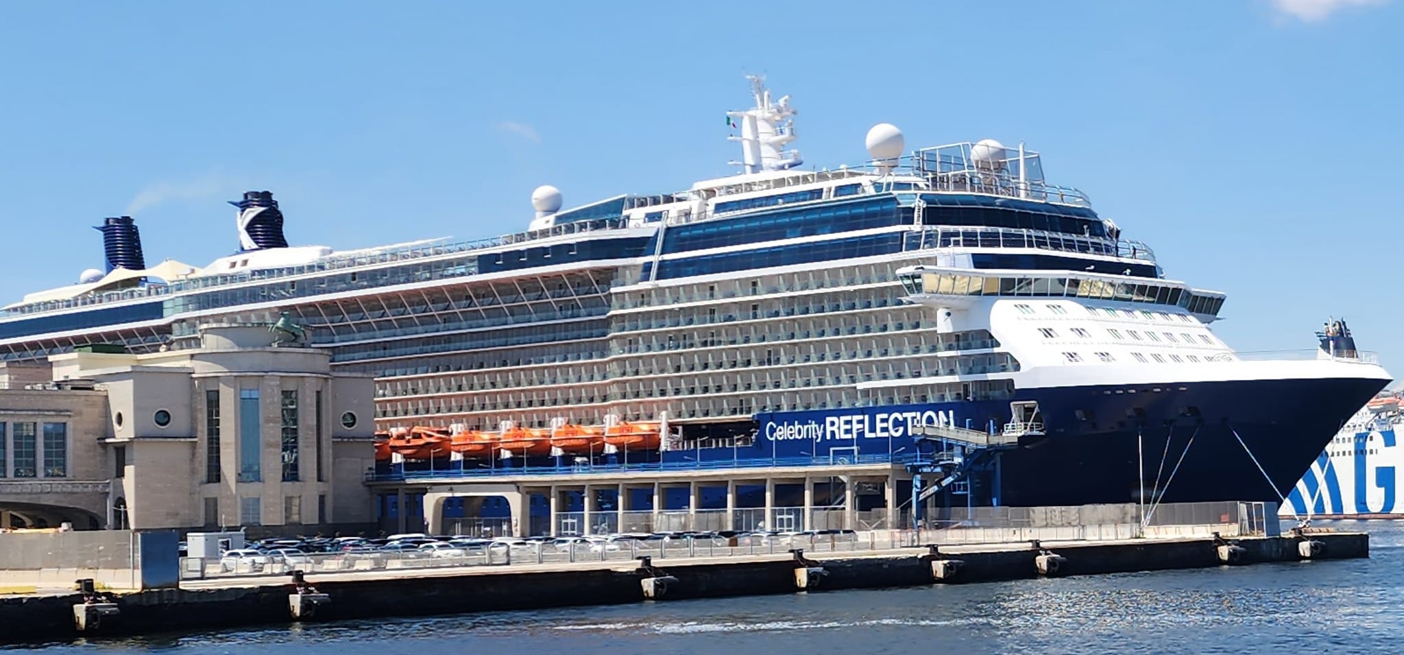 Port of Piraeus – best cruisers tips on Athens port terminal